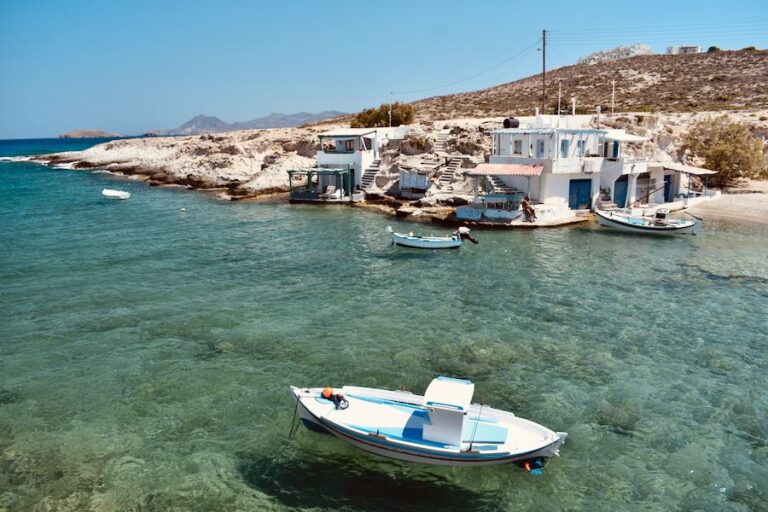 Cosa vedere a Milos: scopri l'incantevole isola della Venere
