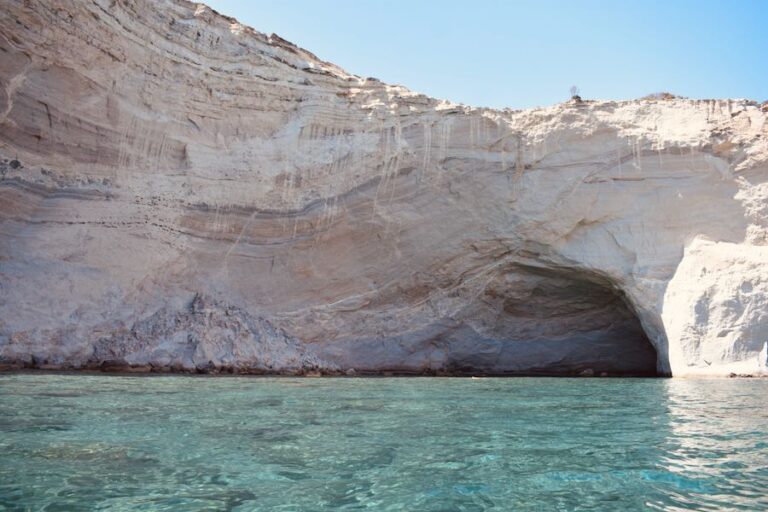 Le spiagge di Milos: scopri le più belle dell'isola greca